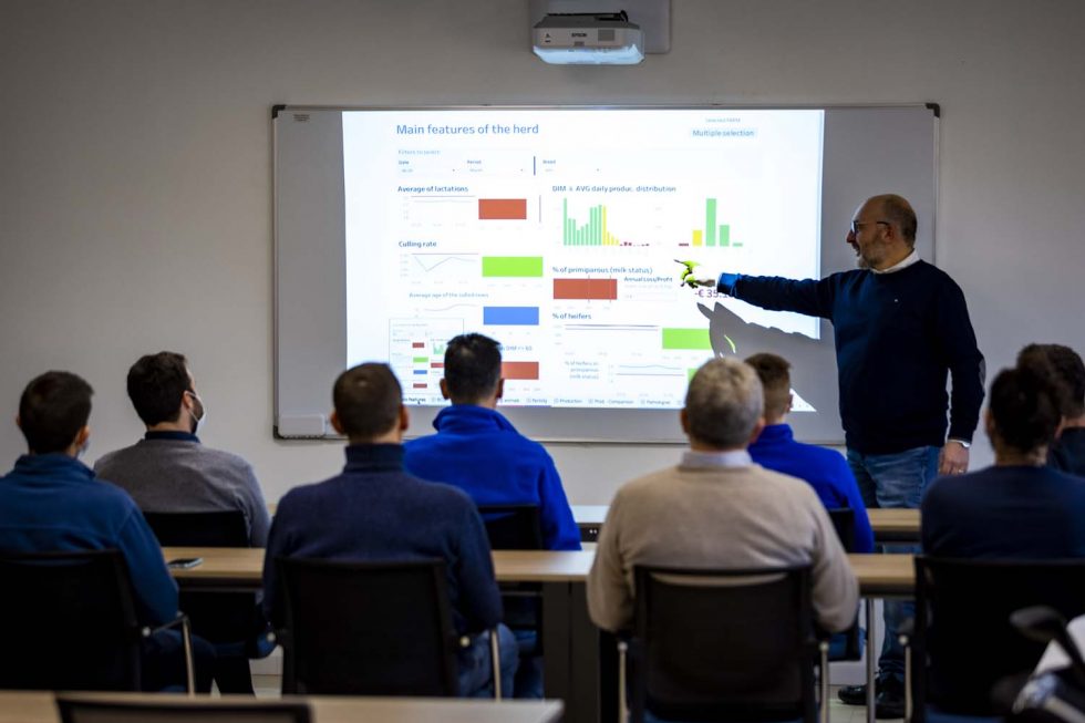 Nutriservice | Prodotti e servizi per l'allevamento di bovine da latte ...